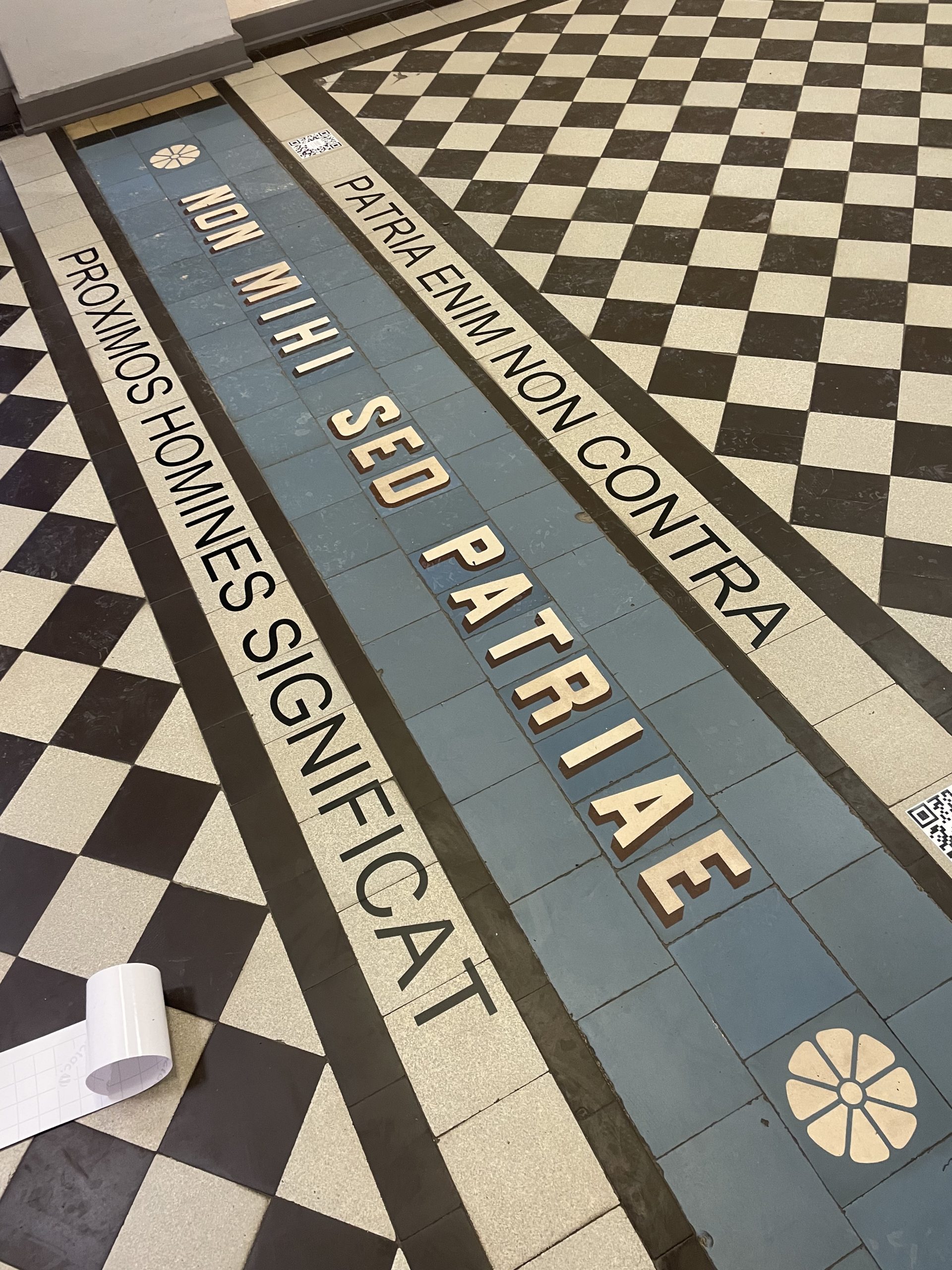 Erinnerung, die sichtbar wird – Schüler:innen setzen Zeichen am ...